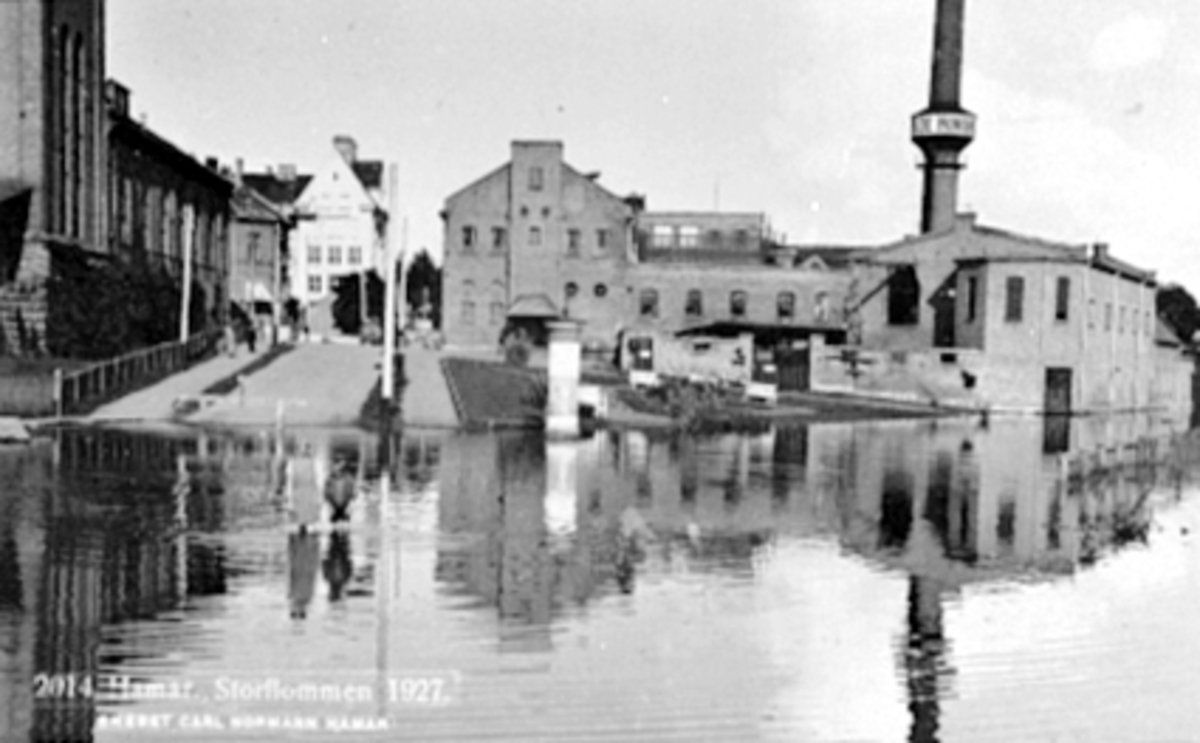 Postkort, Hamar, Storhamargata, Bryggeriundergangen, Hamar bryggeri ...