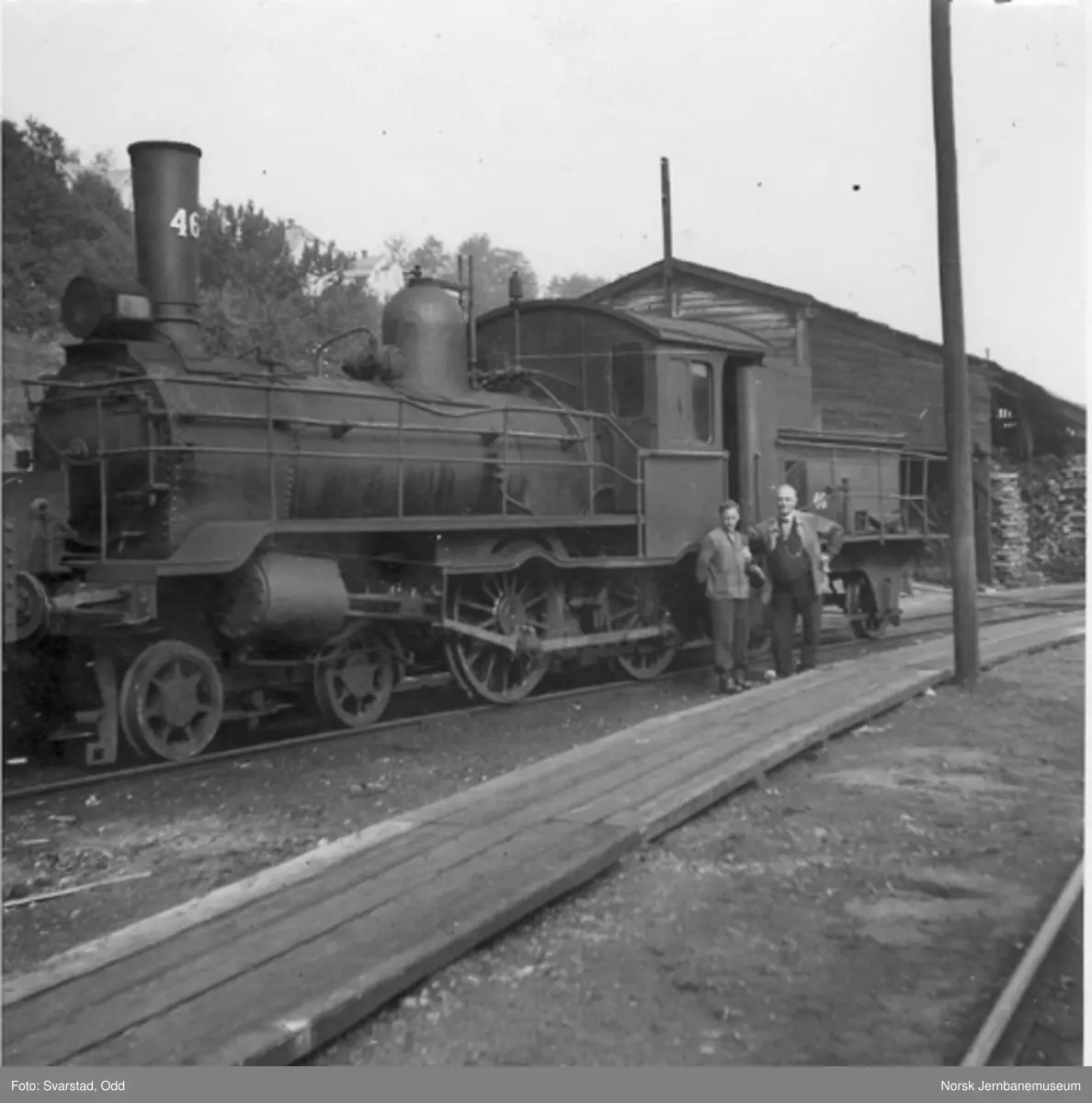 NSB damplokomotiv type 9a nr. 46 med "småtogsutrustning" - Norsk ...