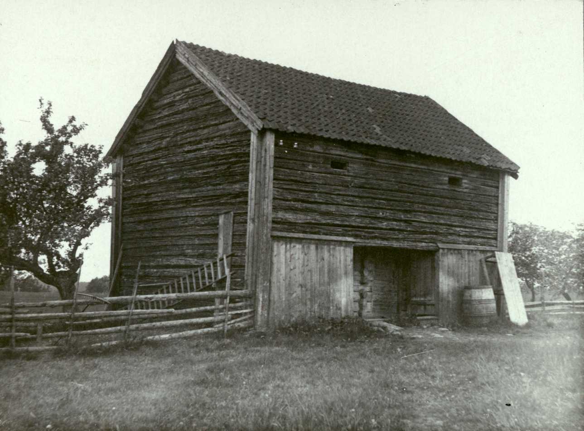 Øvergård, Stange, Hedmark. Bu i tømmer. - Norsk Folkemuseum ...