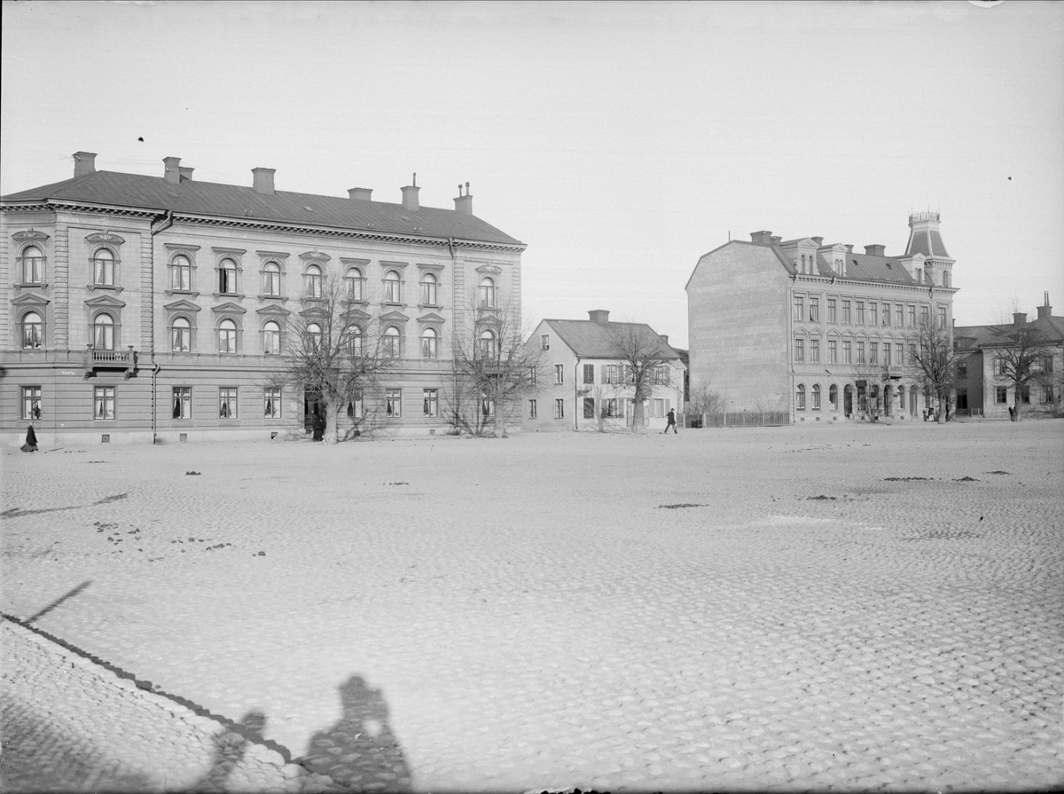 Norra delen av Vaksala torg, med kvarteret Njord, Kvarngärdet, Uppsala ...