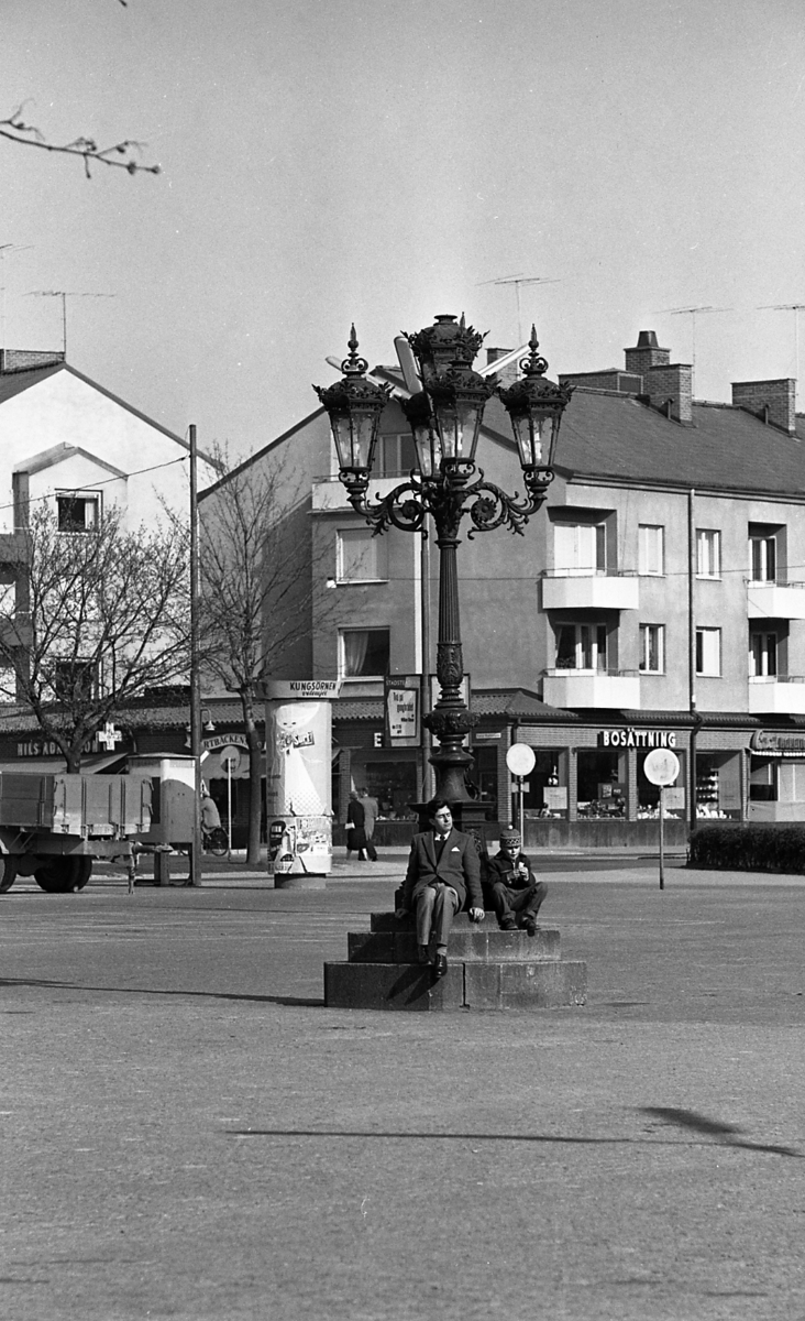 Vaksala torg, Uppsala 1961 - Upplandsmuseet / DigitaltMuseum