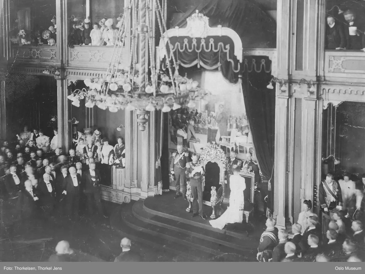 Stortingsbygningen, interiør, åpning av Stortinget, konge, dronning ...