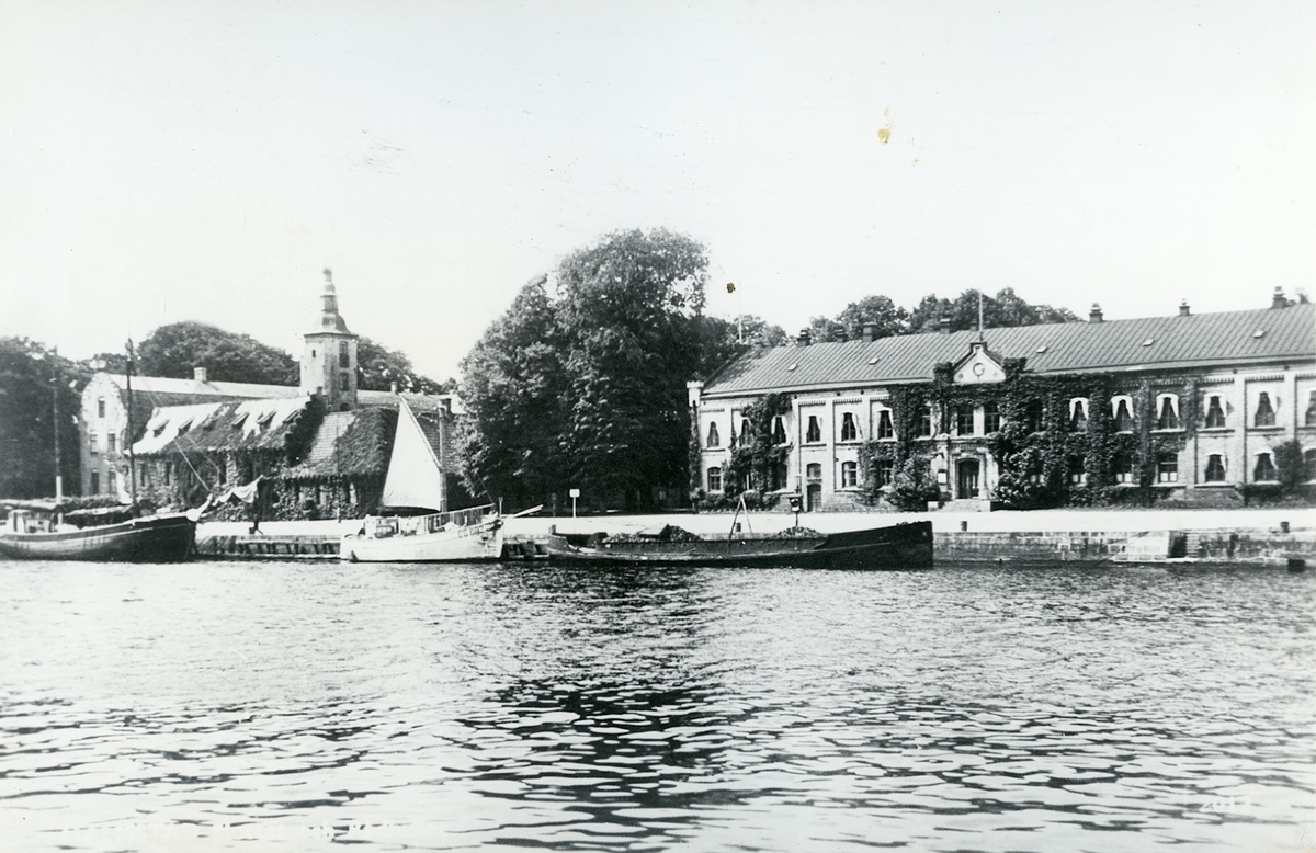 Nissan, Halmstads slott, Gamla Rådhuset, Gamla Tullkammaren - Hallands ...