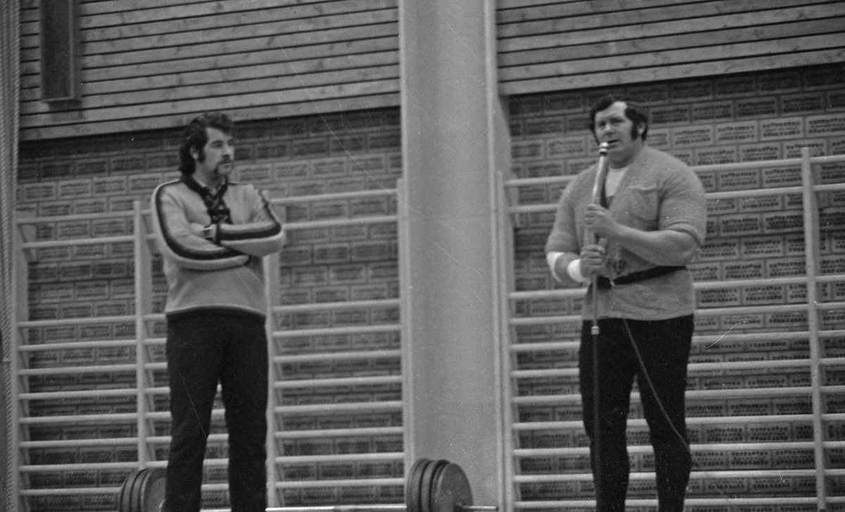 Torkel Ravndal i Haraldshallen - 1971 - Haugalandmuseet / DigitaltMuseum