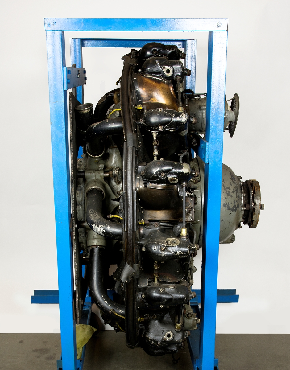 Flygmotor - Flygvapenmuseum / DigitaltMuseum