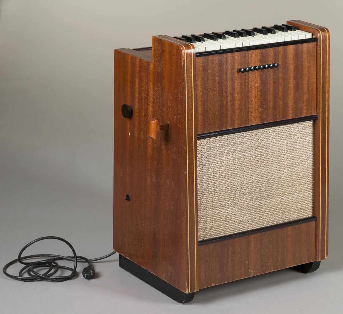 El-orgel - Ringve Musikkmuseum / DigitaltMuseum