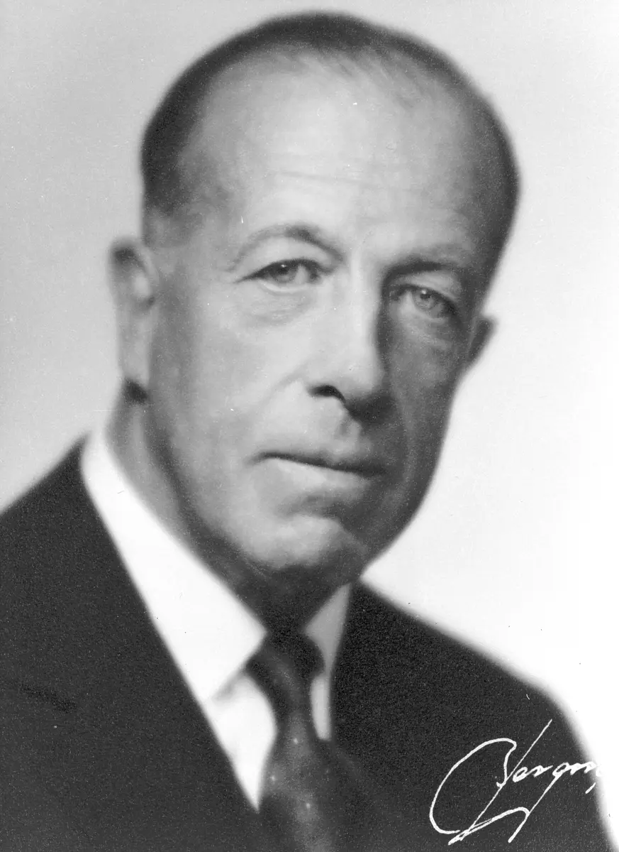 Edvard Hugo Stenbeck, Advokat, Stockholm. Styrelse och revisorer ...