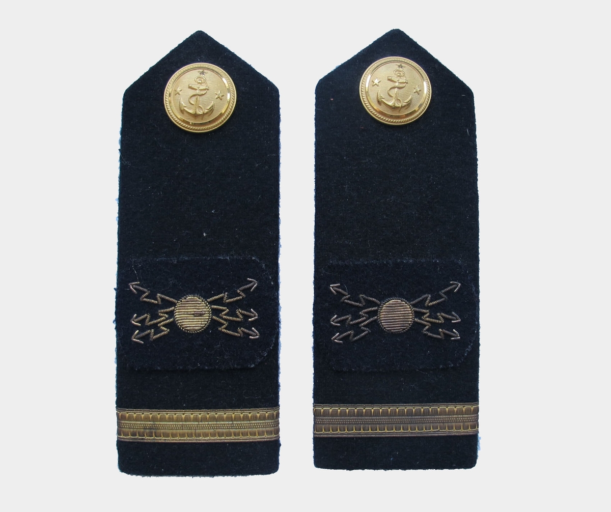 Gradbeteckningar och yrkesemblem - Sjöhistoriska museet / DigitaltMuseum