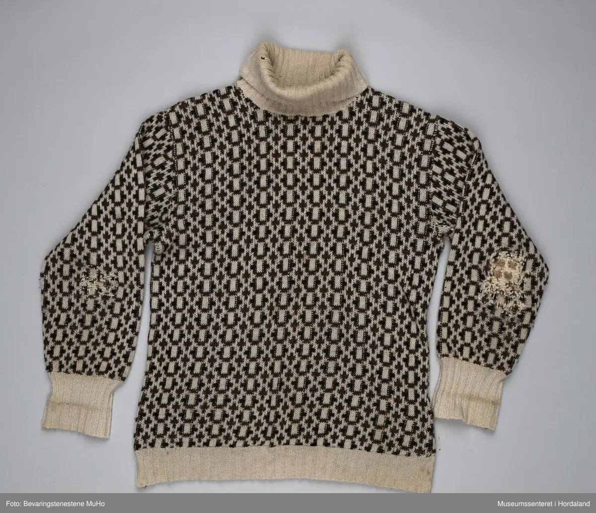 Genser - Museumssenteret i Hordaland / DigitaltMuseum