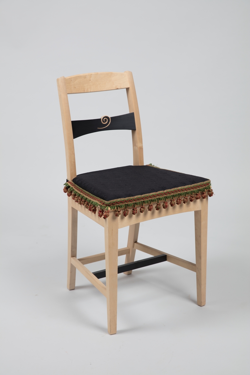 Stol - Norsk Folkemuseum / DigitaltMuseum