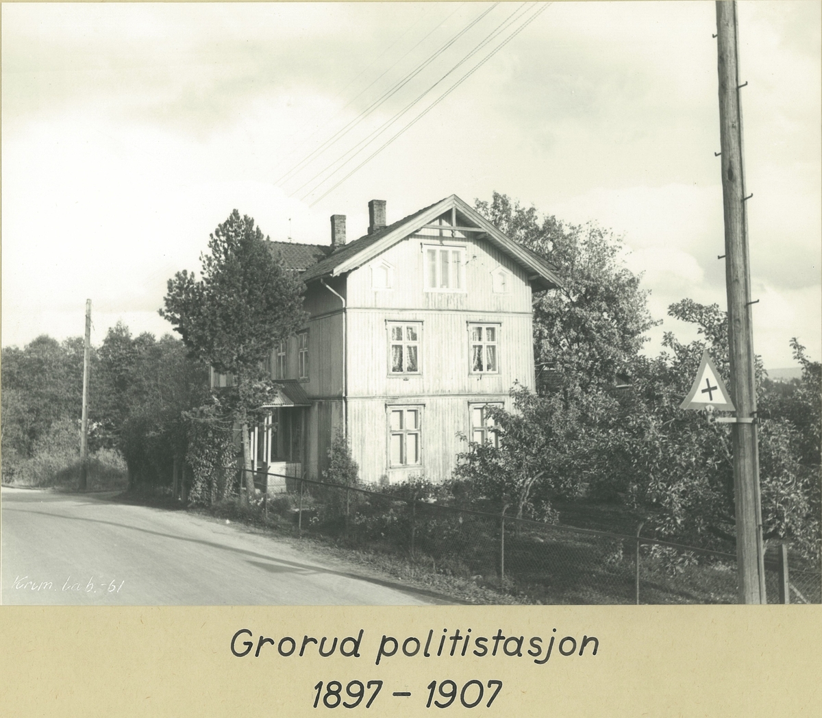 Grorud politistasjon 1897-1907 - Justismuseet / DigitaltMuseum