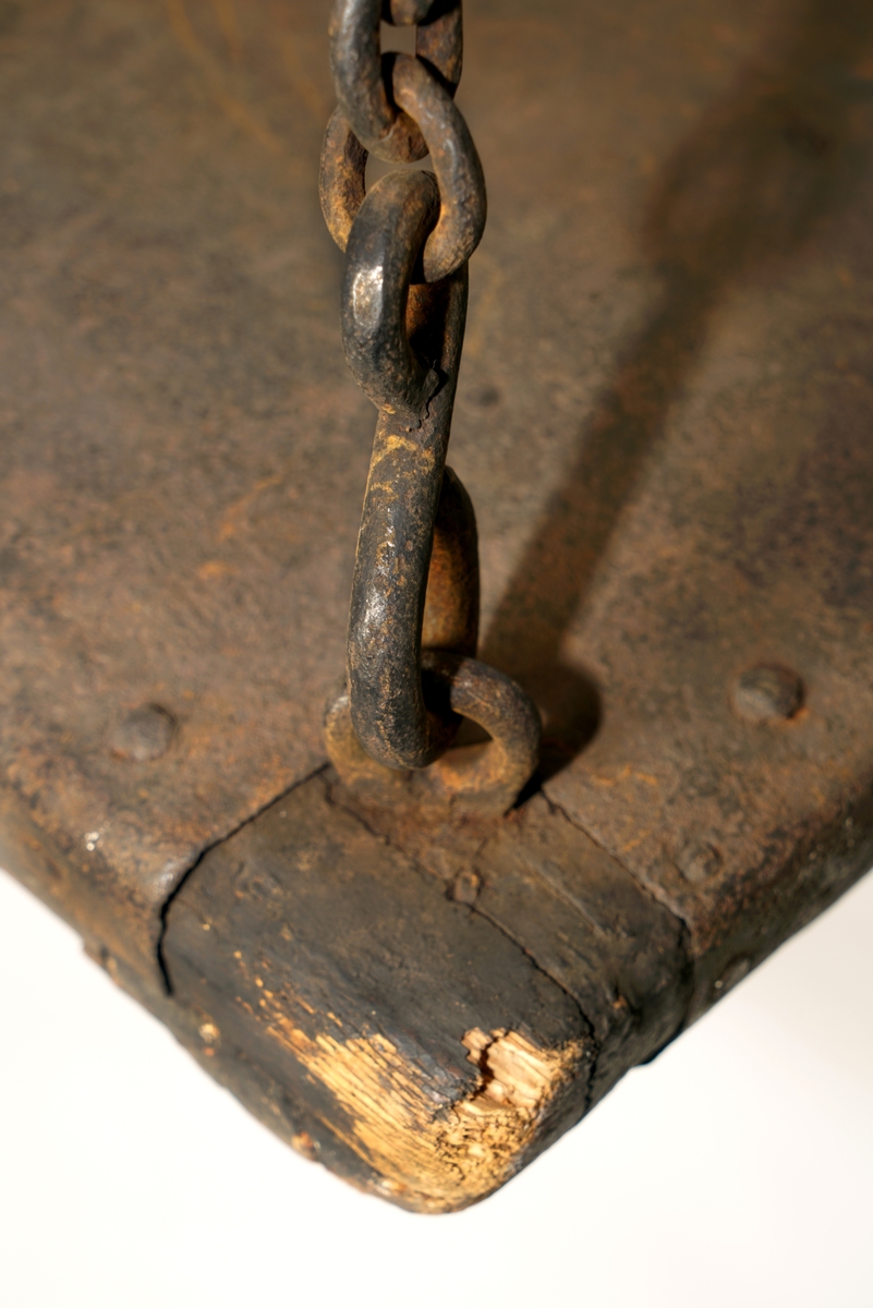 Vektskål - Norsk Tollmuseum / DigitaltMuseum