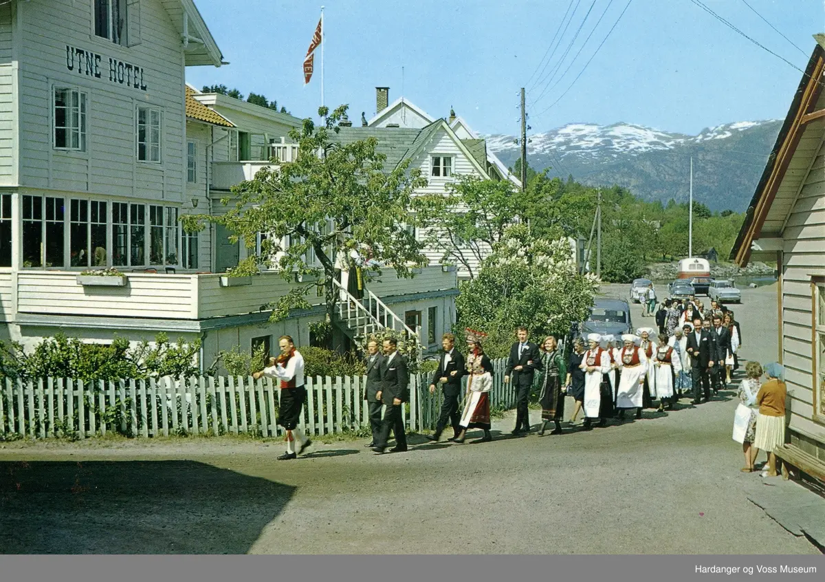 Bondebryllup. Utne, Hardanger - Hardanger og Voss Museum / DigitaltMuseum