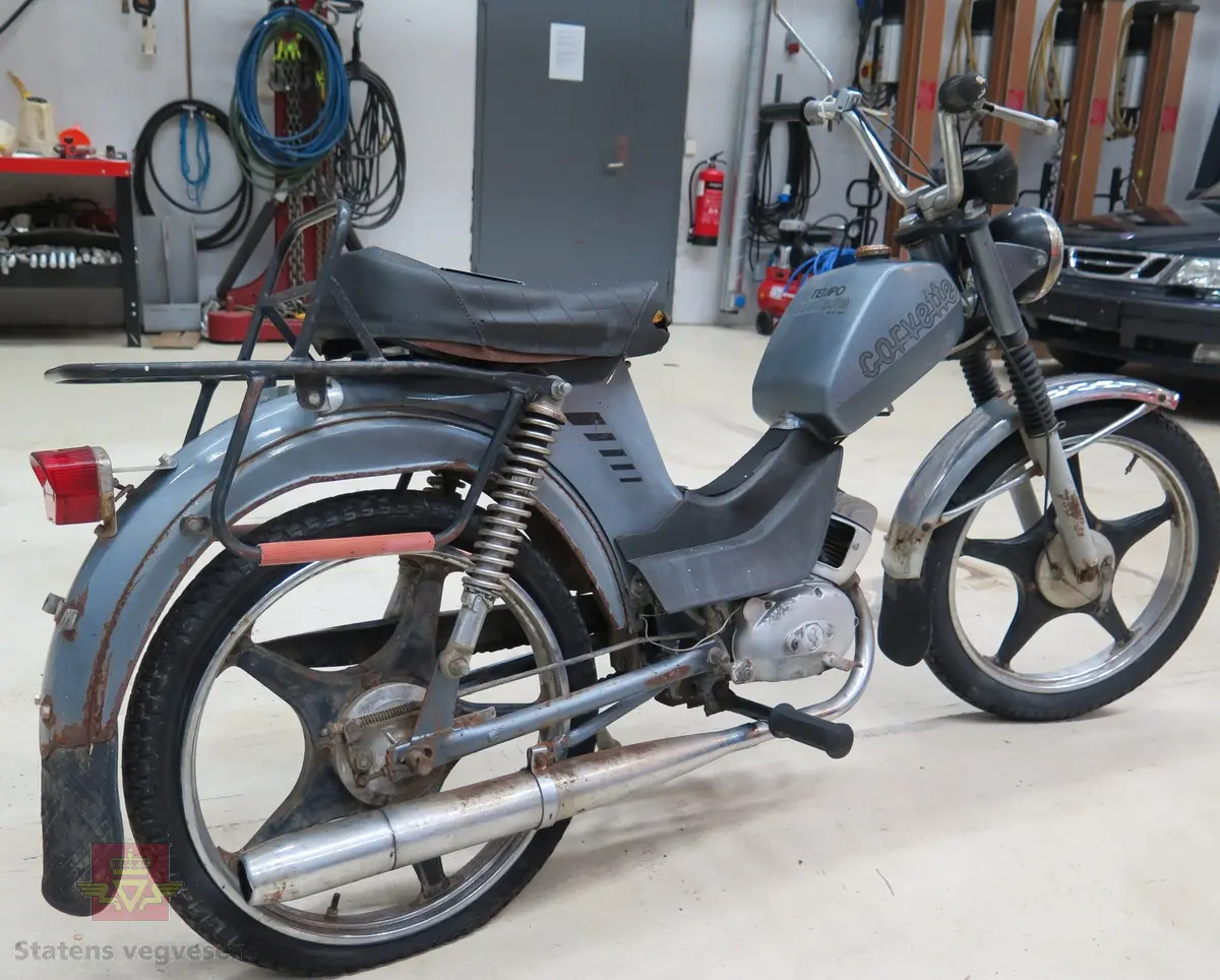 Moped - Norsk vegmuseum / DigitaltMuseum