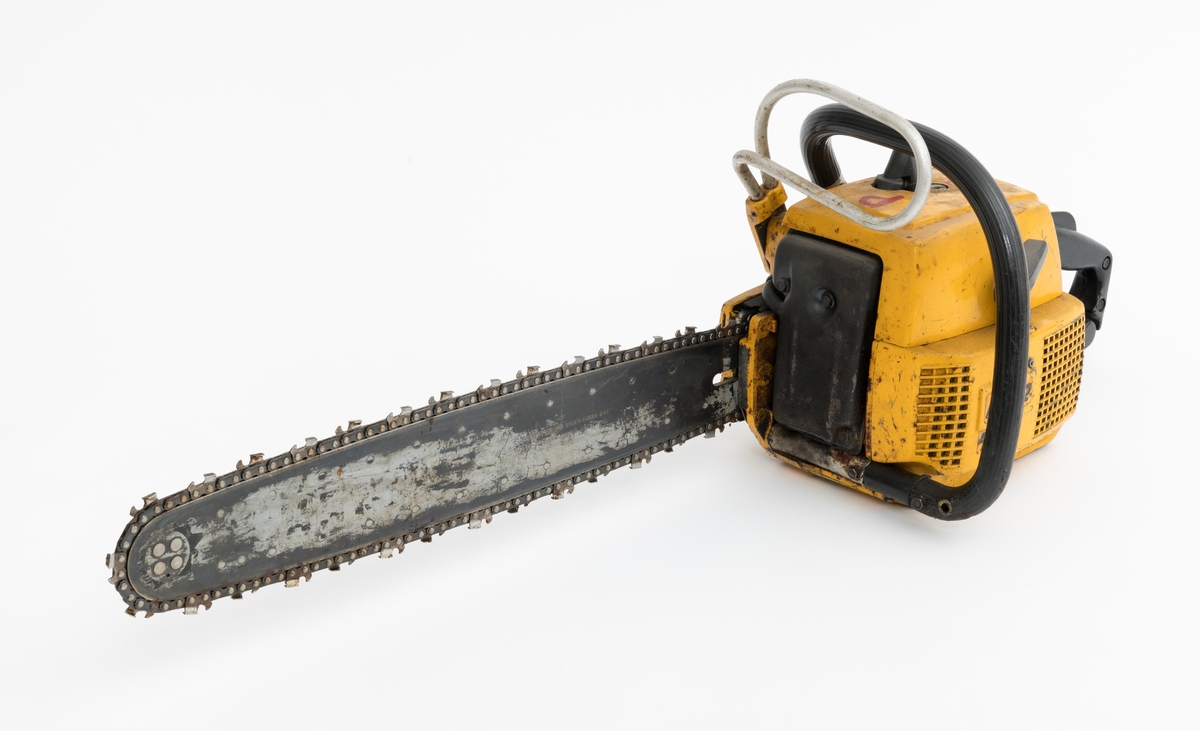 Motorsag - Anno Norsk skogmuseum / DigitaltMuseum