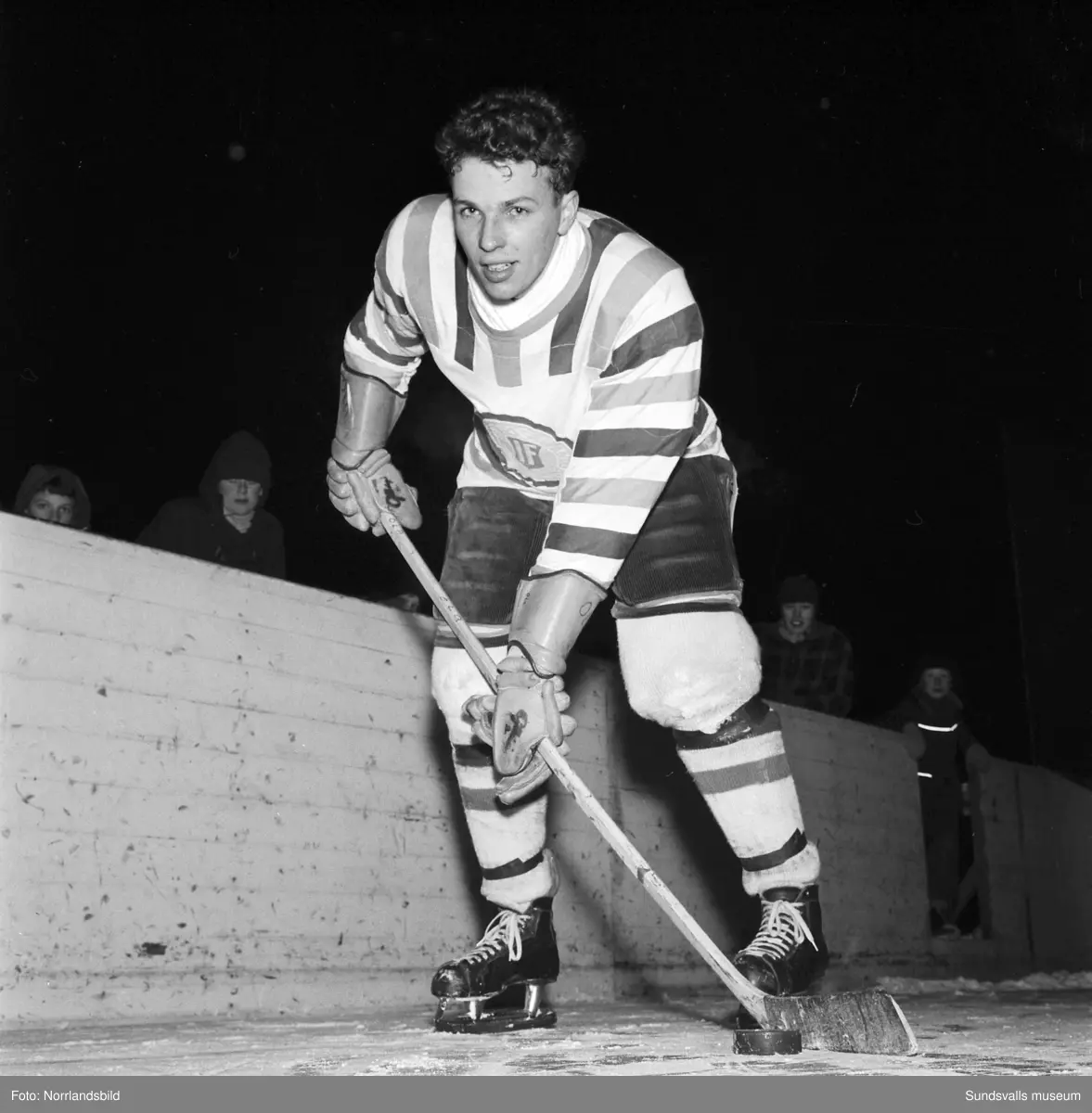 Bert-Ola Nordlander i Wifsta-Östrand (senare Timrå IK), fotograferat i ...