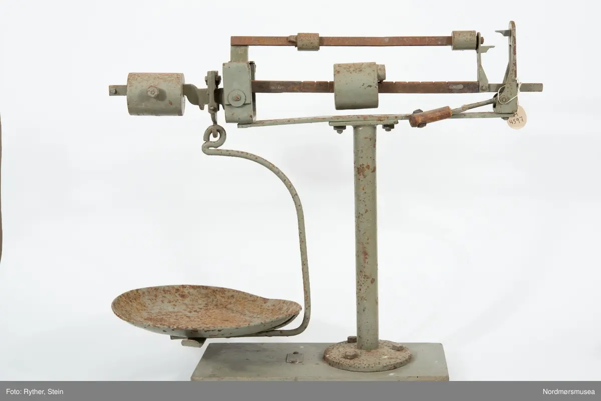 Vekt - Stiftelsen Nordmøre museum / DigitaltMuseum