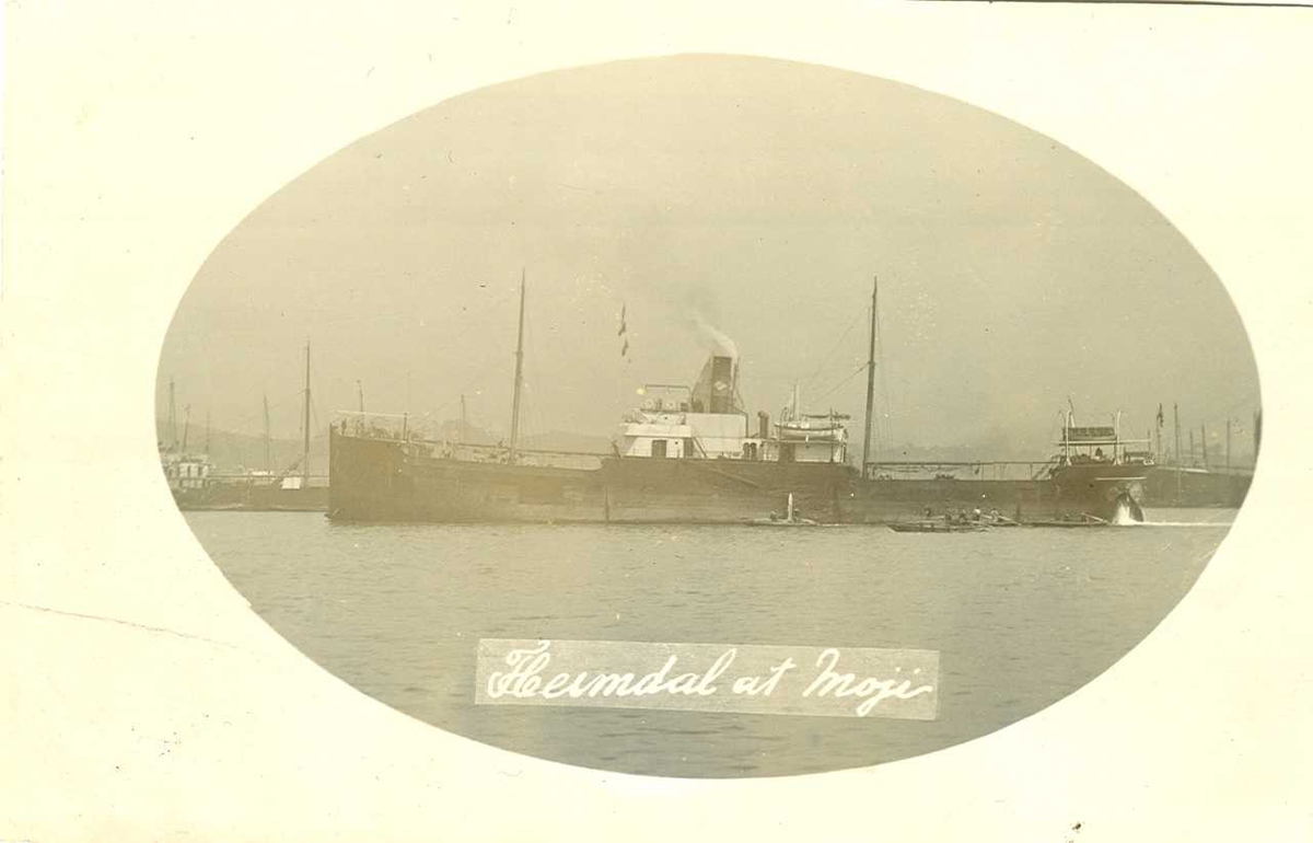 Fartøybilder fra Agder Navn: D/S Heimdal Kjennetegn: MBQC Bygget 1804 ...