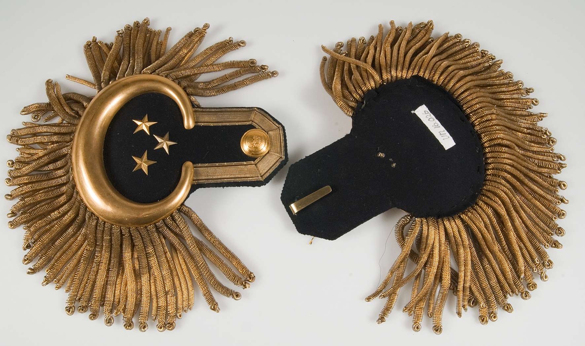 Epålett - Upplandsmuseet / DigitaltMuseum